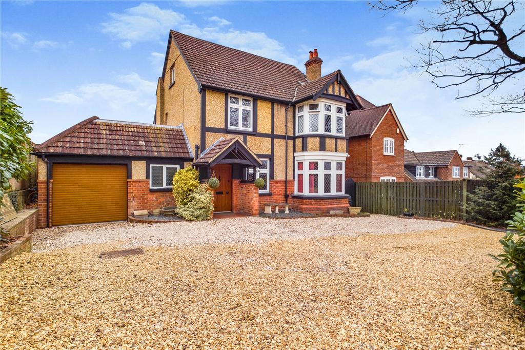 Oak Tree Road, Tilehurst, Reading... 5 bed detached house - £900,000