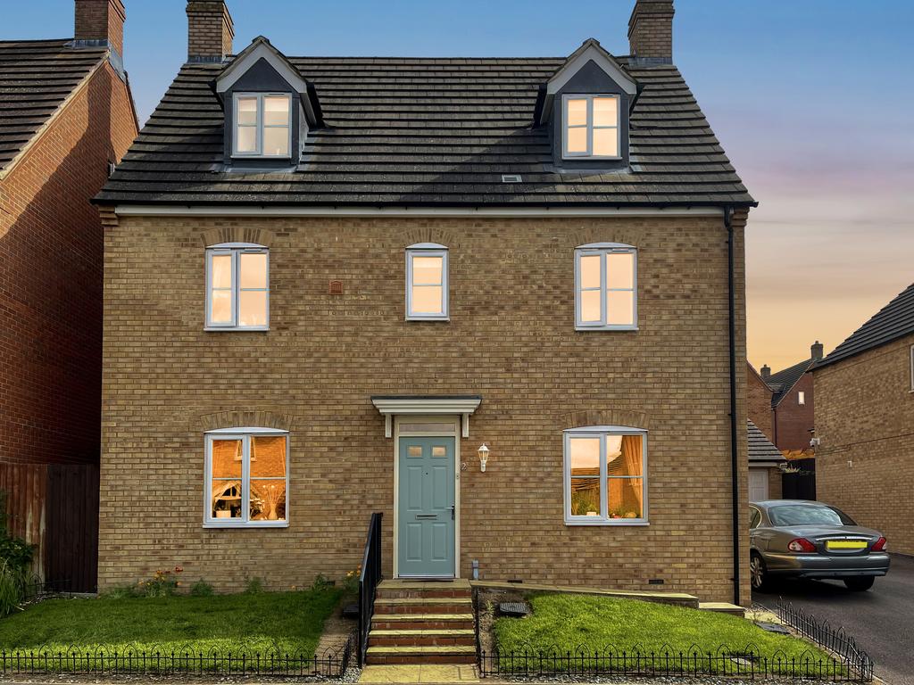 Scarsdale Way Grantham Ng31 5 Bed Detached House For Sale £375 000