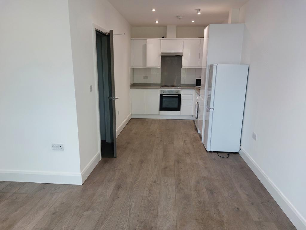 Key Point 3 High Street, EN6 2 bed flat - £1,300 pcm (£300 pw)