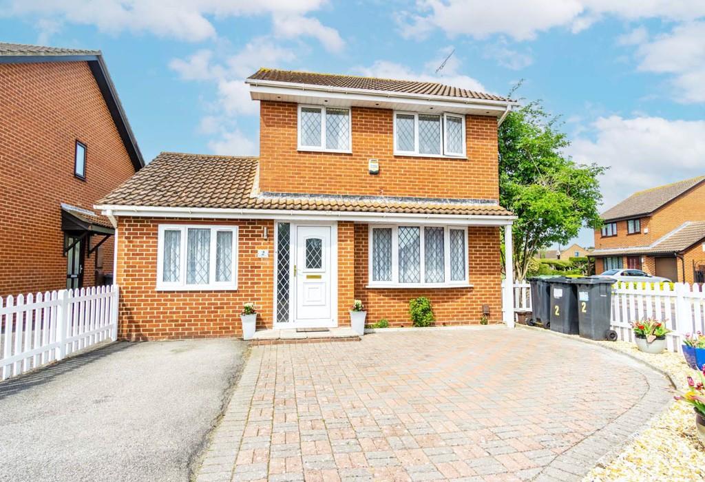 Portesham Gardens, Muscliff... 4 bed detached house - £435,000