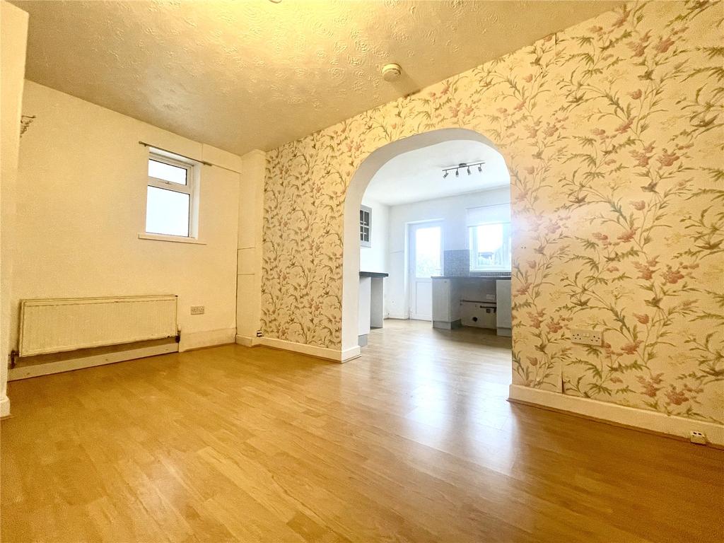 Lyndon Road Rubery Rednal Birmingham B45 3 Bed Terraced House £