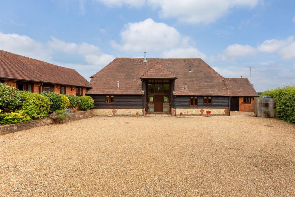 Nightingale Lane, Ide Hill TN14 6BY 5 bed barn conversion - £5,000 pcm ...