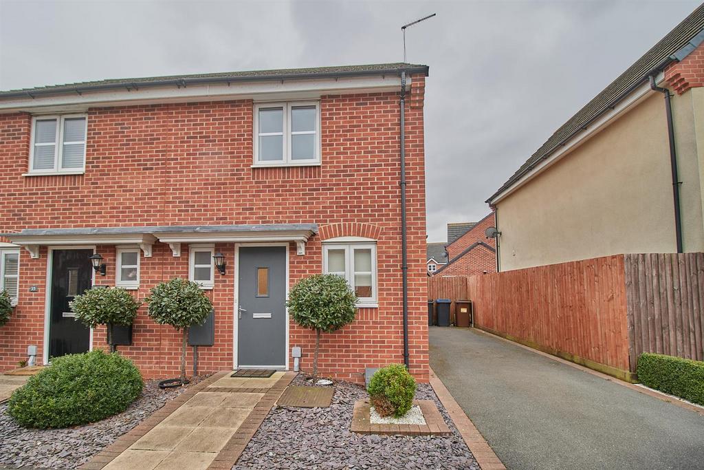 Triumph Road, Hinckley 2 bed semi-detached house - £225,000