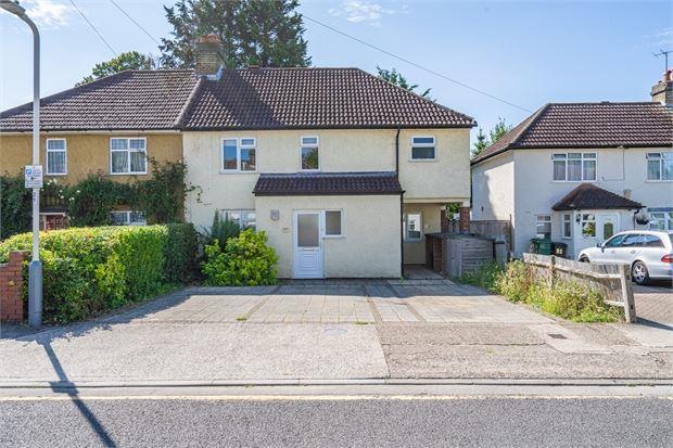 Manor Waye, UB8 2BQ 2 bed apartment - £1,850 pcm (£427 pw)