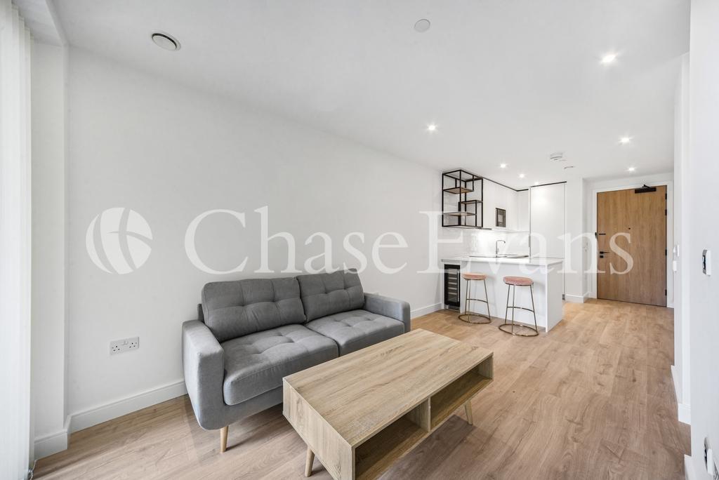 Lavey House, Grand Union, Wembley HA0 Studio - £1,647 pcm (£380 pw)