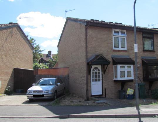 Avenue Road Chadwell Heath Romford 2 Bed End Of Terrace House For