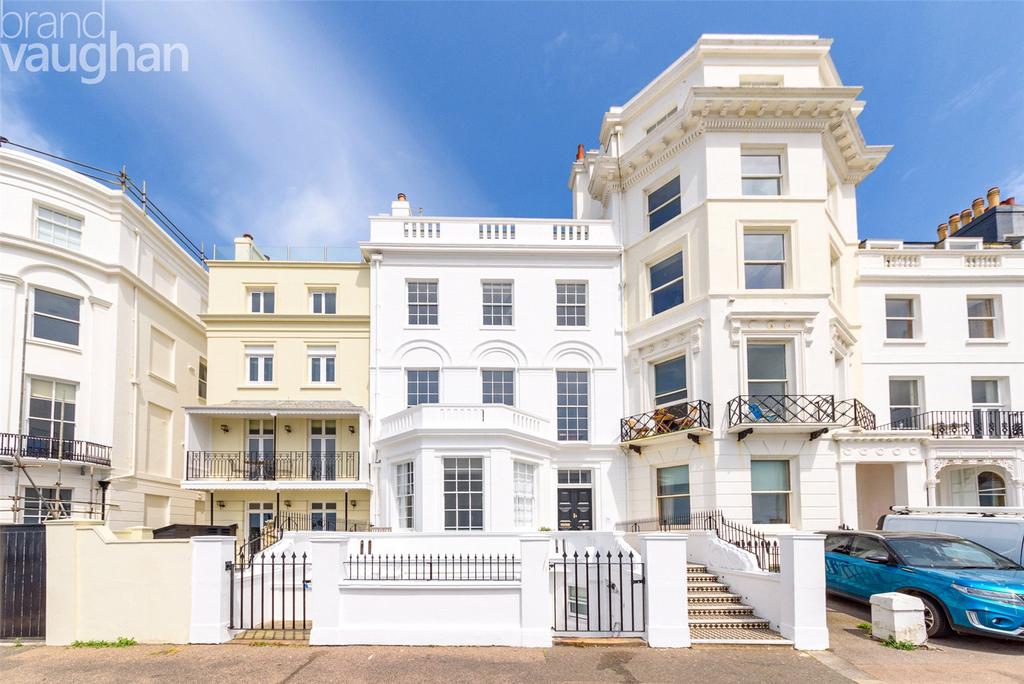 Marine Parade, Brighton, East Sussex, BN2 2 bed flat for sale - £550,000
