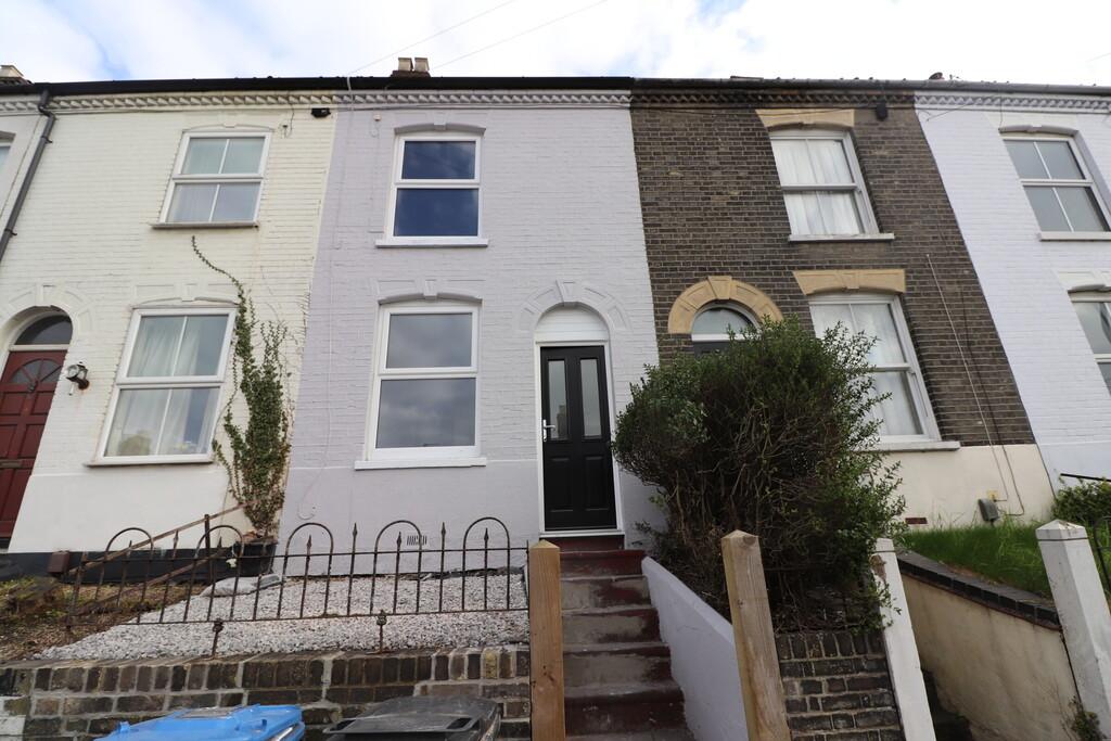 Sprowston Road 2 Bed Terraced House £950 Pcm £219 Pw