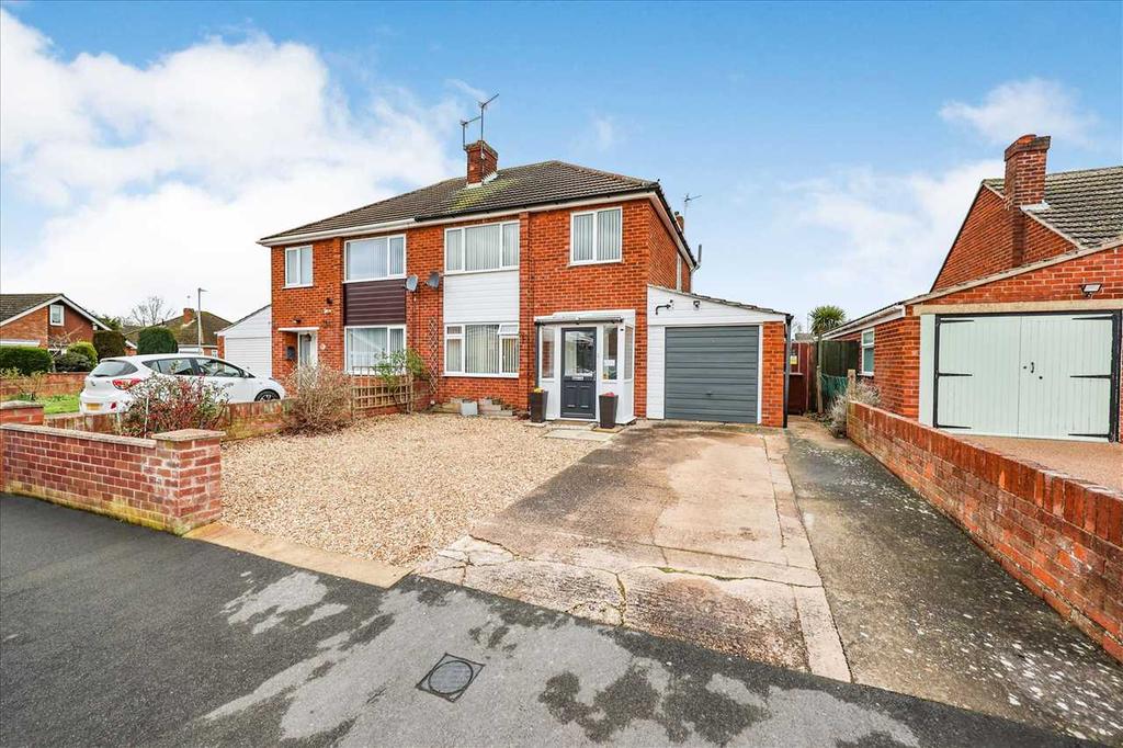 Astwick Road, Lincoln 3 bed semi-detached house - £240,000