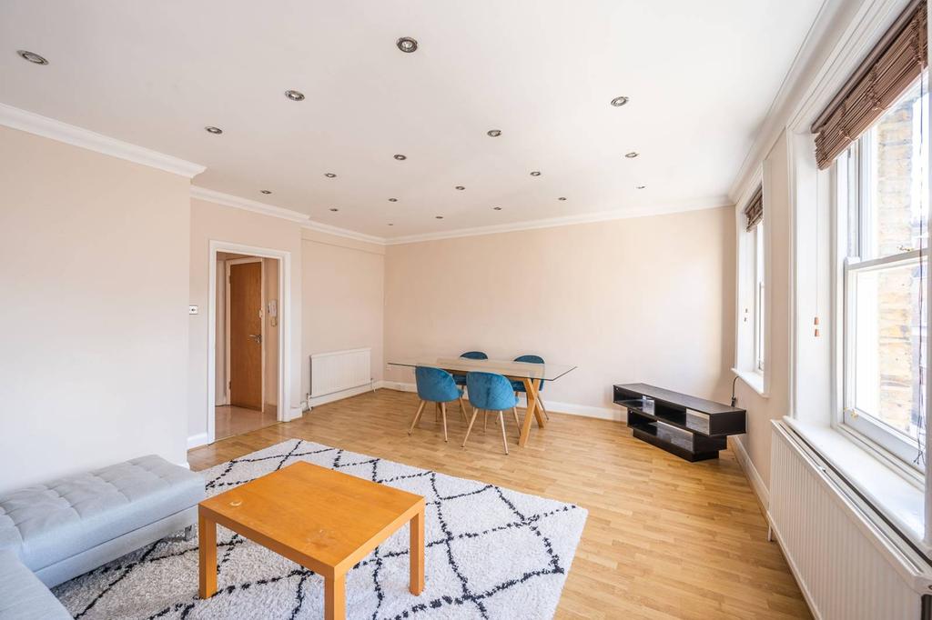 Welbeck Street, Marylebone, London, W1G 1 bed flat - £2,709 pcm (£625 pw)