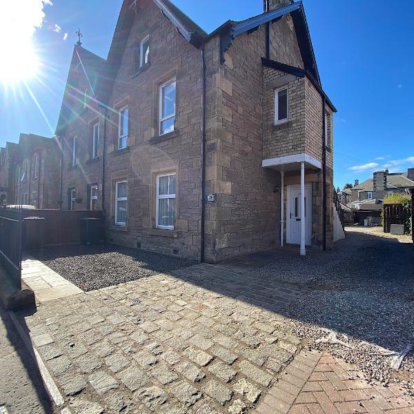 Priory Place, Craigie, Perthshire, PH2 2 bed flat to rent - £800 pcm (£ ...