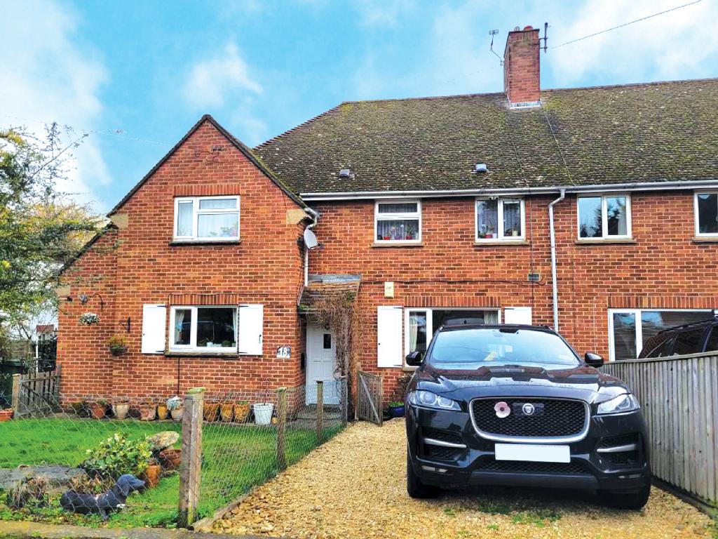 18 Sweetmans Road, Oxford 2 bed maisonette - £150,000