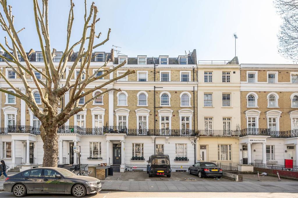 Inverness Terrace, Bayswater, London, W2 1 bed flat - £1,950 pcm (£450 pw)