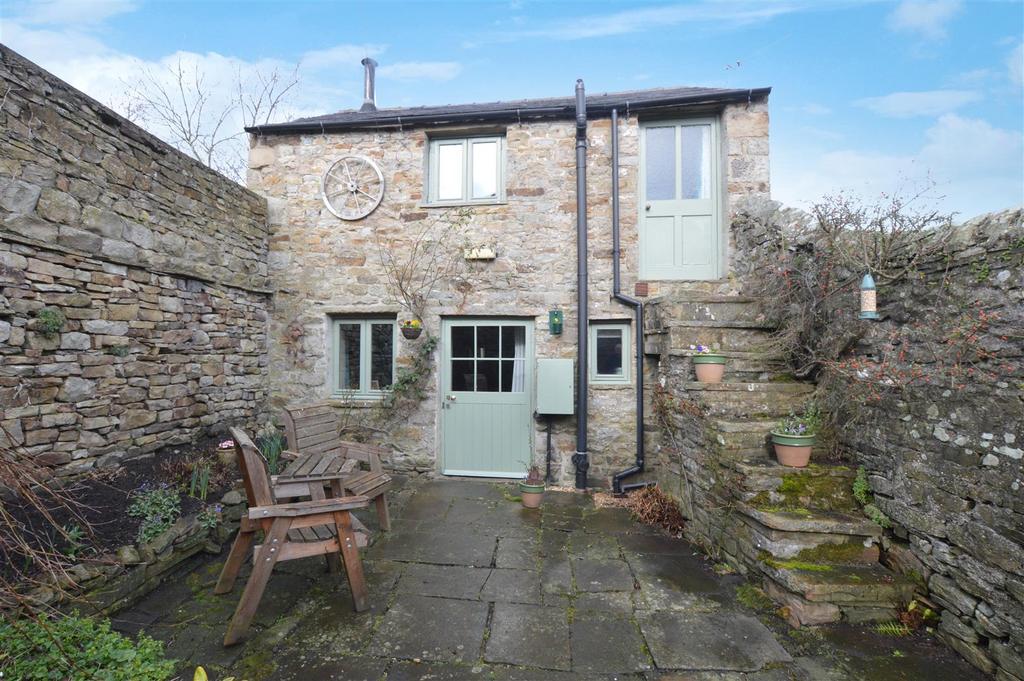 The Little Barn, Silver Street... 1 bed cottage - £185,000