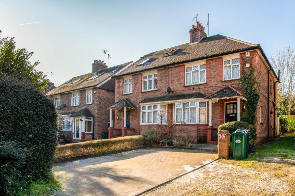 Coldean Lane Brighton 3 Bed Semi Detached House For Sale £440 000