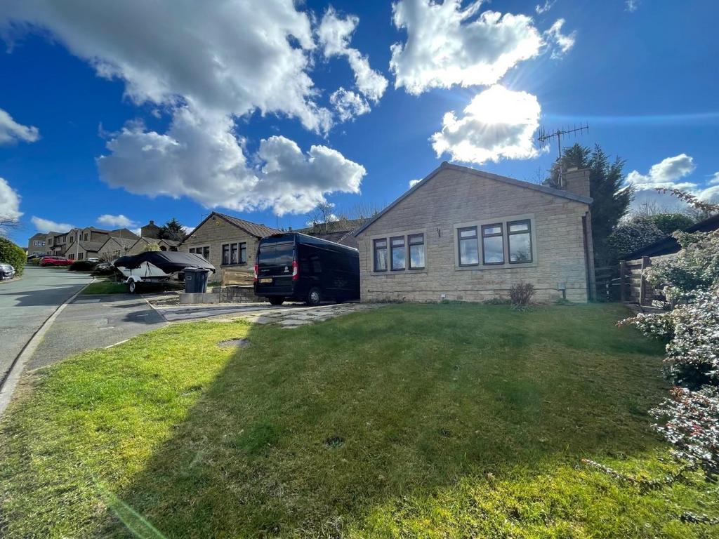 Park House Drive, Thornhill Dewsbury 2 bed detached bungalow - £150,000