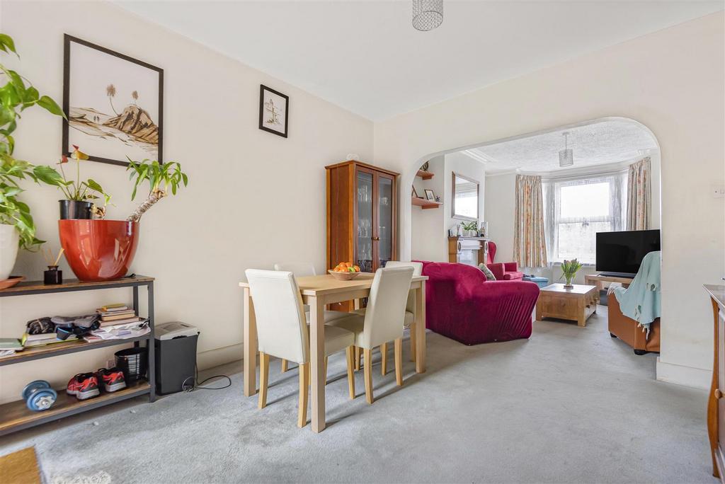 Gosbrook Road Caversham Reading Rg4 8bn 3 Bed Terraced House For Sale