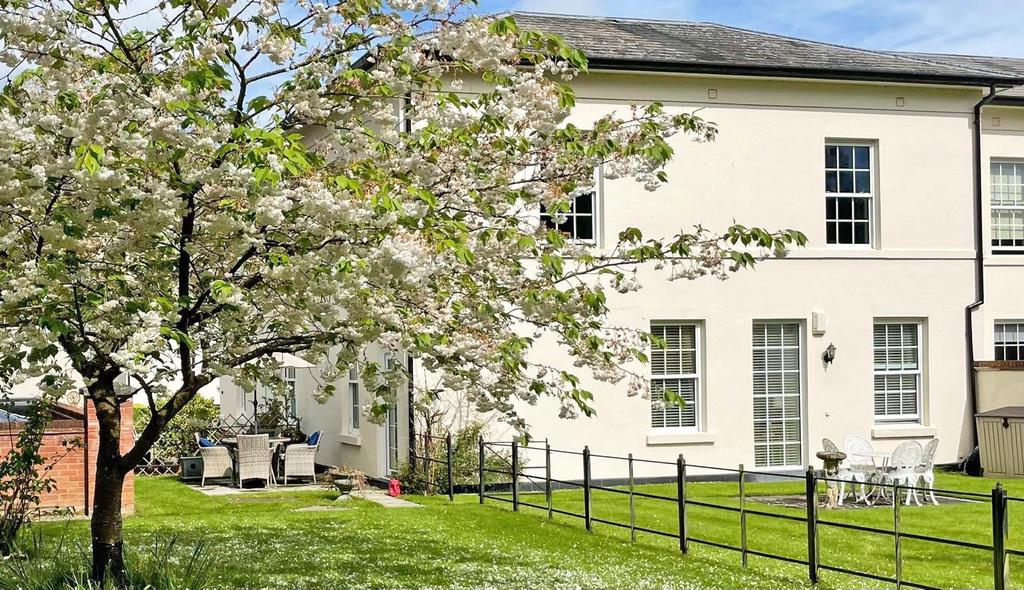 Oxon Hall, Bicton, Shrewsbury 1 bed apartment for sale - £186,000