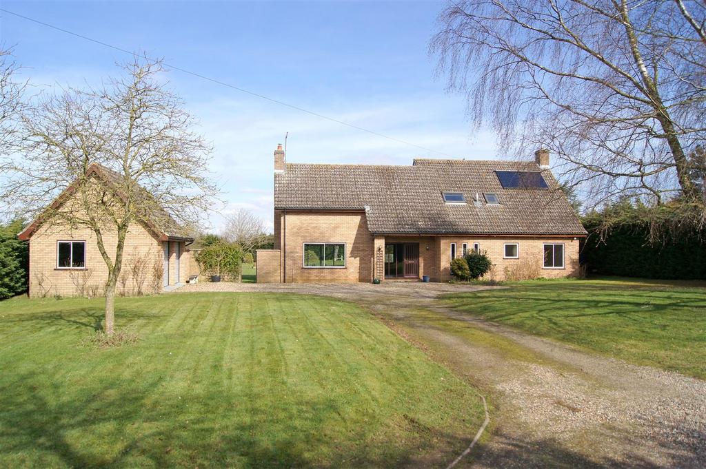 Sandy Lane, Barningham 4 bed detached house - £595,000