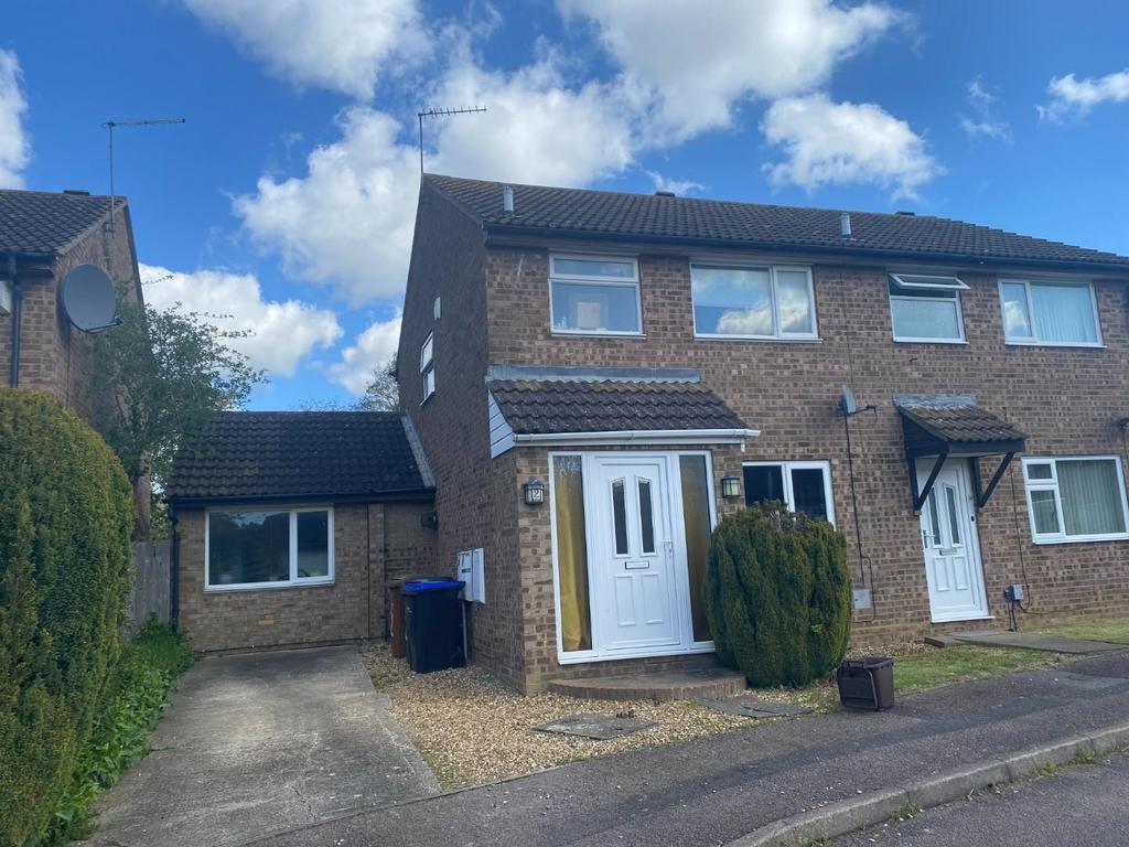 Walgrave Close, Little Billing... 3 bed semi-detached house - £250,000