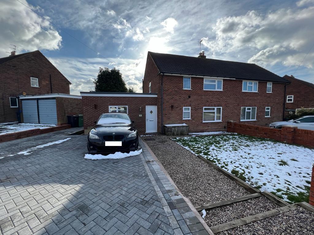 Bournes Hill, Halesowen, B63 4DZ 3 bed semi-detached house - £340,000