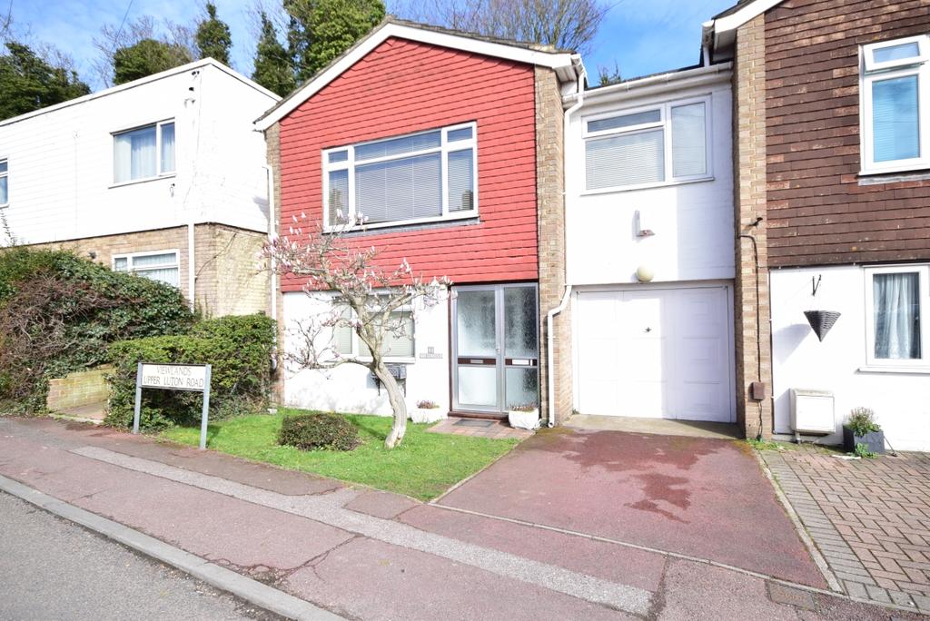 Upper Luton Road Chatham ME5 3 bed end of terrace house - £1,300 pcm (£ ...