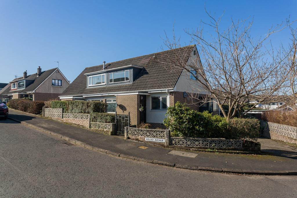 2 Kelso Avenue, Paisley, PA2 9JE 3 bed semi-detached villa - £189,999