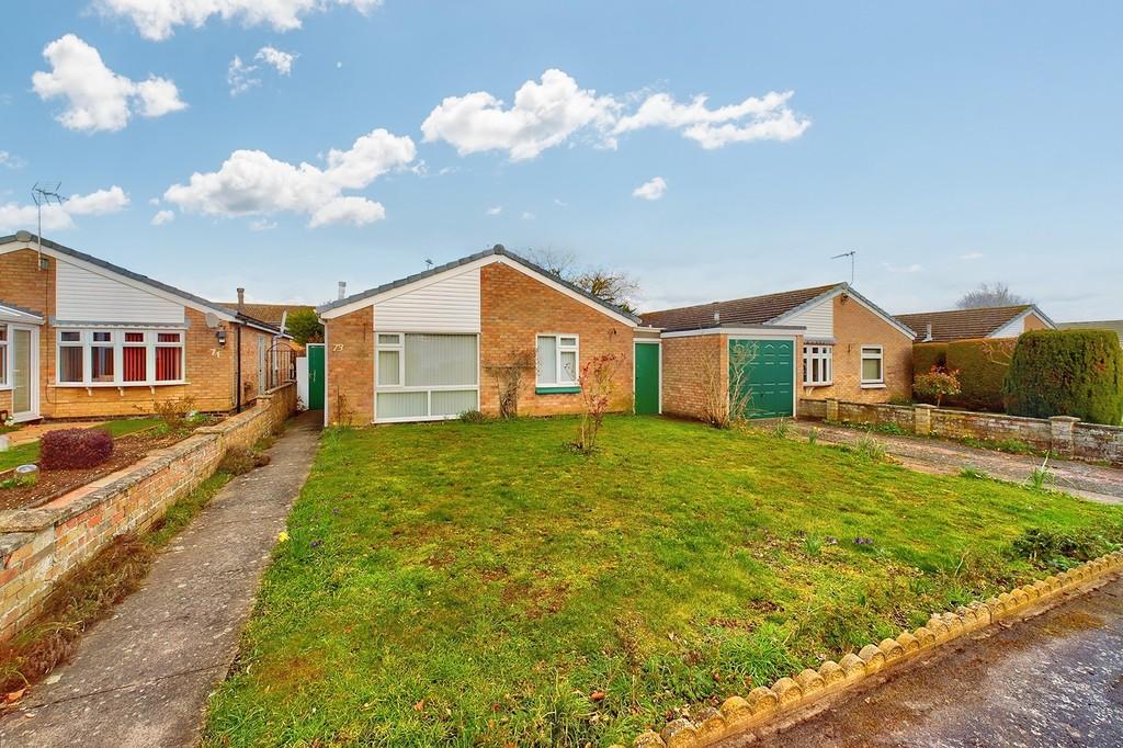 Highlands, Thetford 3 bed detached bungalow - £250,000
