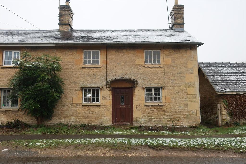 Junction Road, Churchill 3 bed cottage - £1,250 pcm (£288 pw)