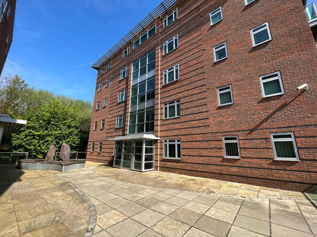 Riverside Lodge, 208 Palatine Road 2 bed flat - £1,300 pcm (£300 pw)