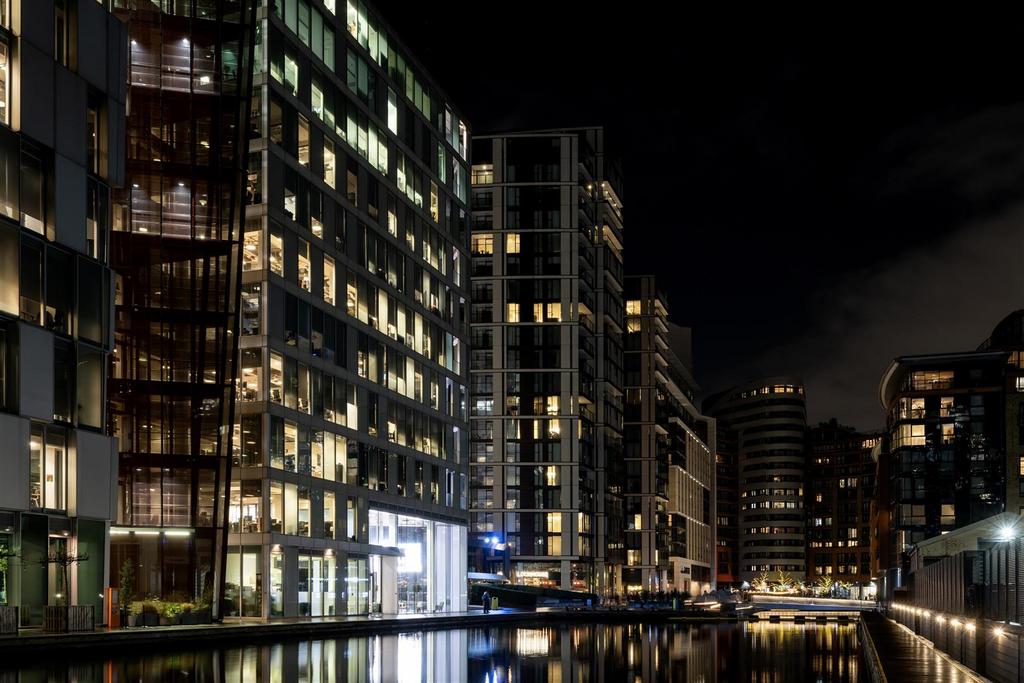 3 Merchant Square, London, W2 2 bed apartment - £5,500 pcm (£1,269 pw)