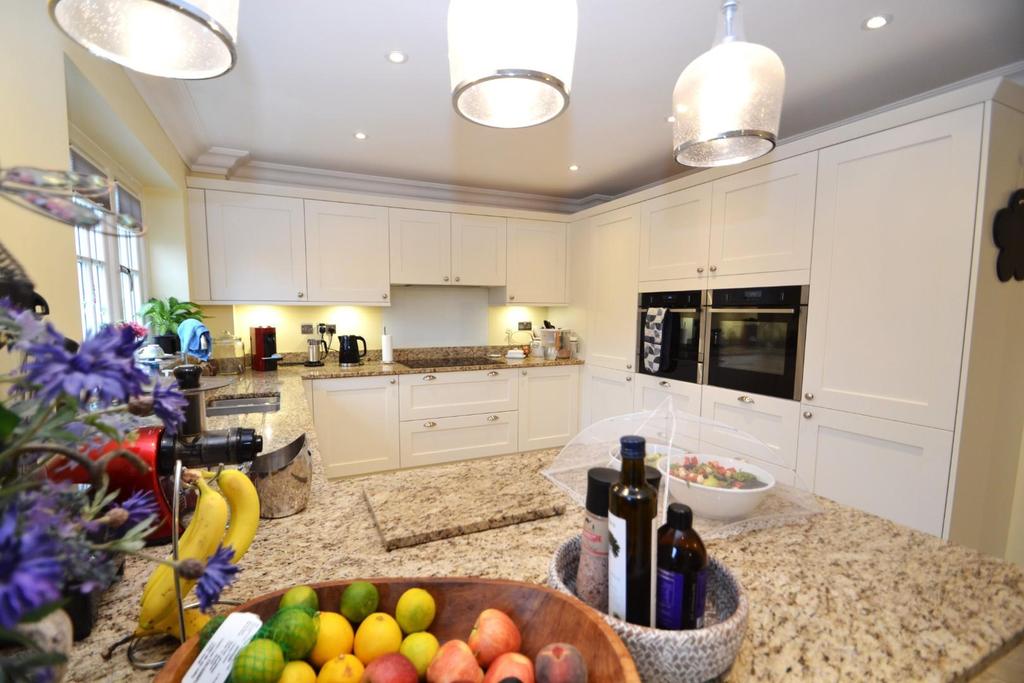 Birchwood Lodge, Saffron Ground... 5 bed detached house - £1,295,000