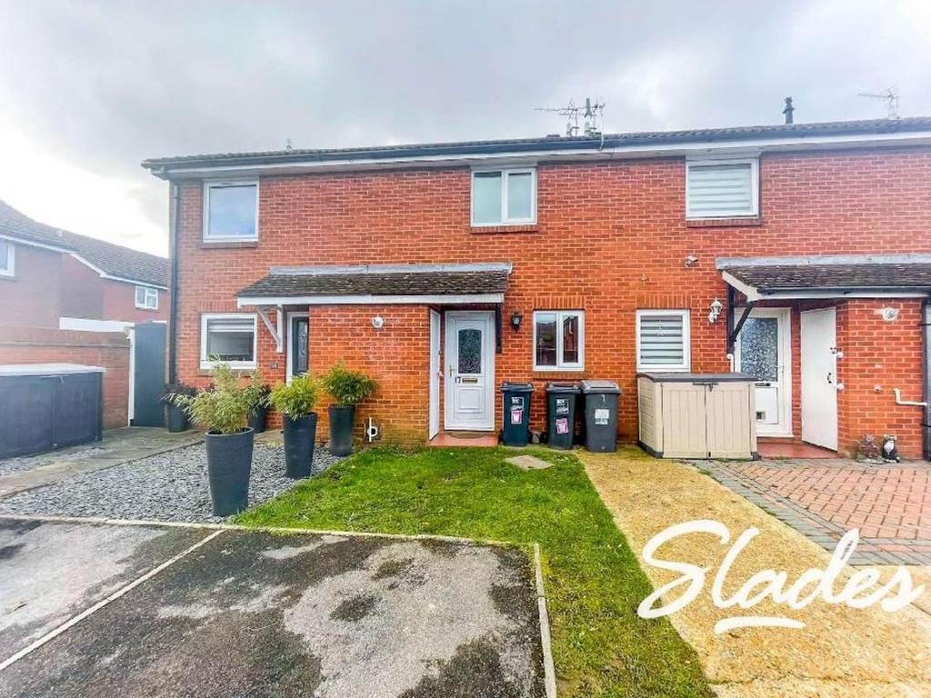 Tincleton Gardens Muscliffe 2 Bed Terraced House £1 150 Pcm £265 Pw