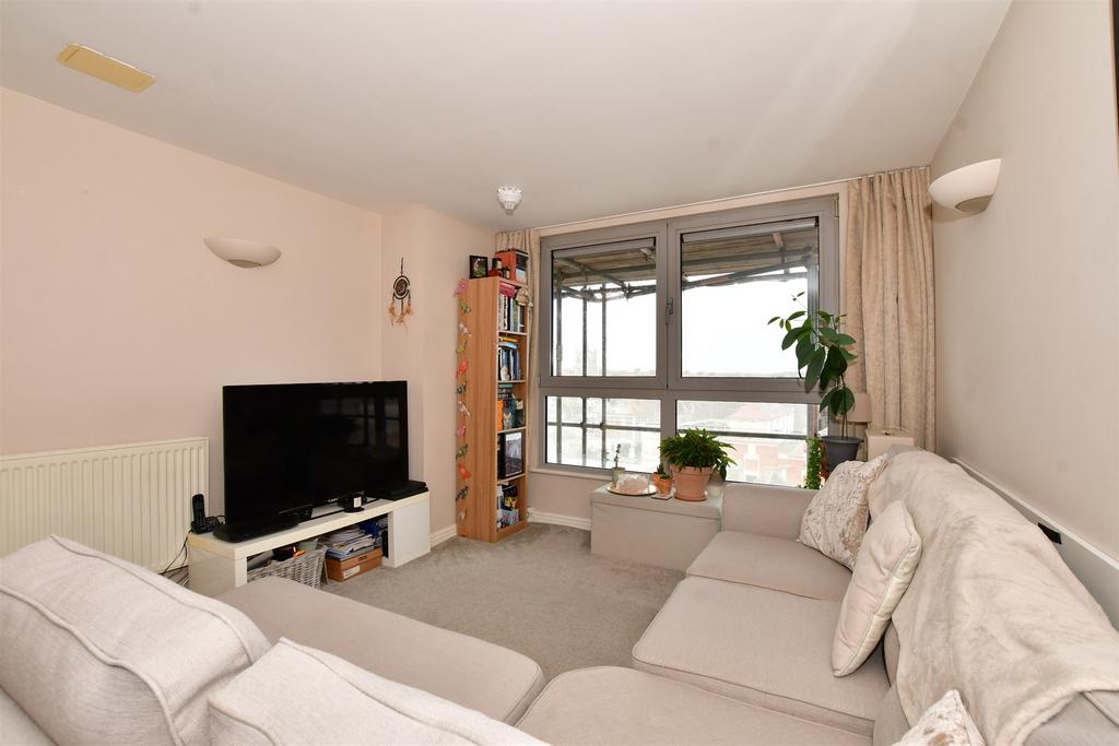 Throwley Way, Sutton, Surrey 1 bed block of apartments - £250,000