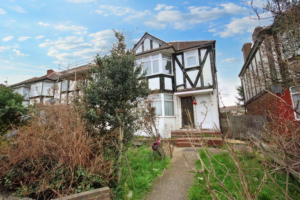 Beresford Avenue, Wembley, Middlesex HA0 1 bed maisonette - £240,000