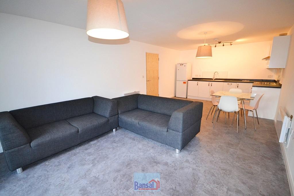 Beauchamp House, City Centre CV1 2 bed apartment - £1,200 pcm (£277 pw)