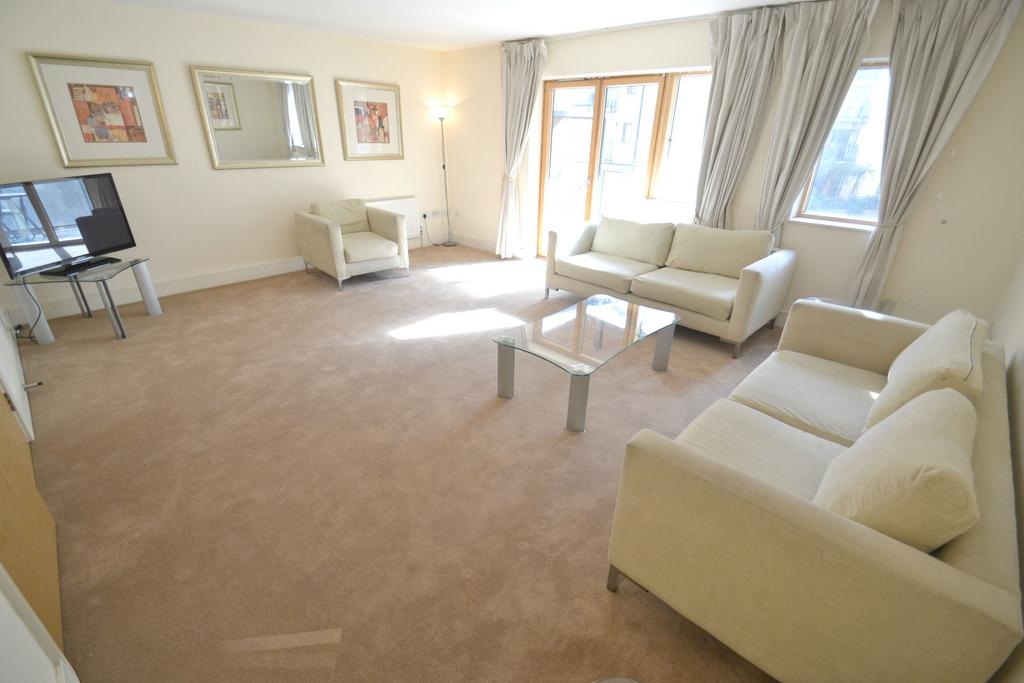 Richbourne Court 2 bed apartment - £4,000 pcm (£923 pw)