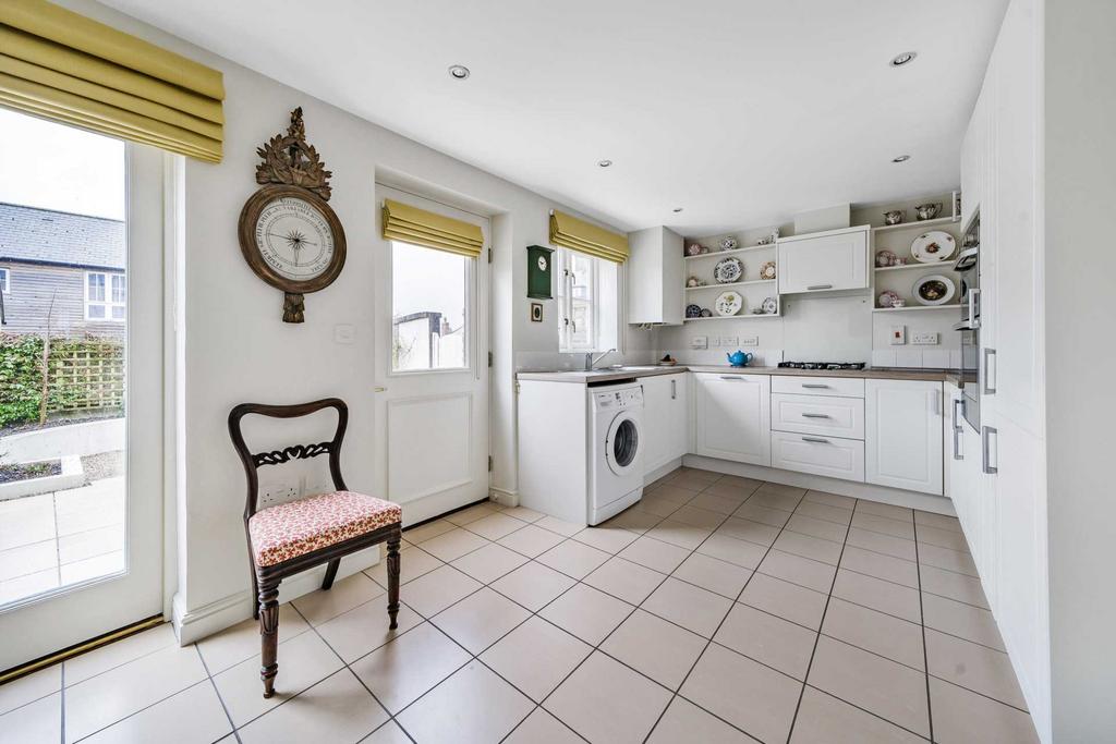 Coombefield Lane, Axminster, Devon 3 bed end of terrace house - £385,000