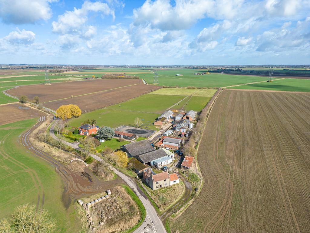 Fen Dike, Gedney, Spalding, Lincolnshire, PE12 0FF Detached house for ...