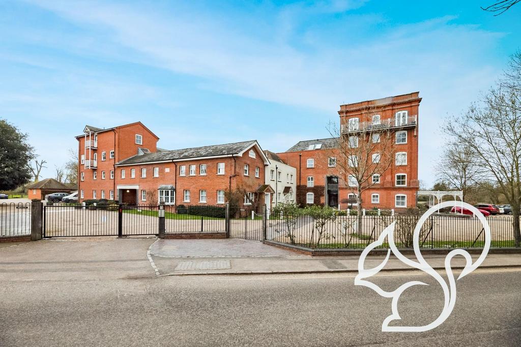 Mill Lane, Dedham 2 bed apartment - £350,000