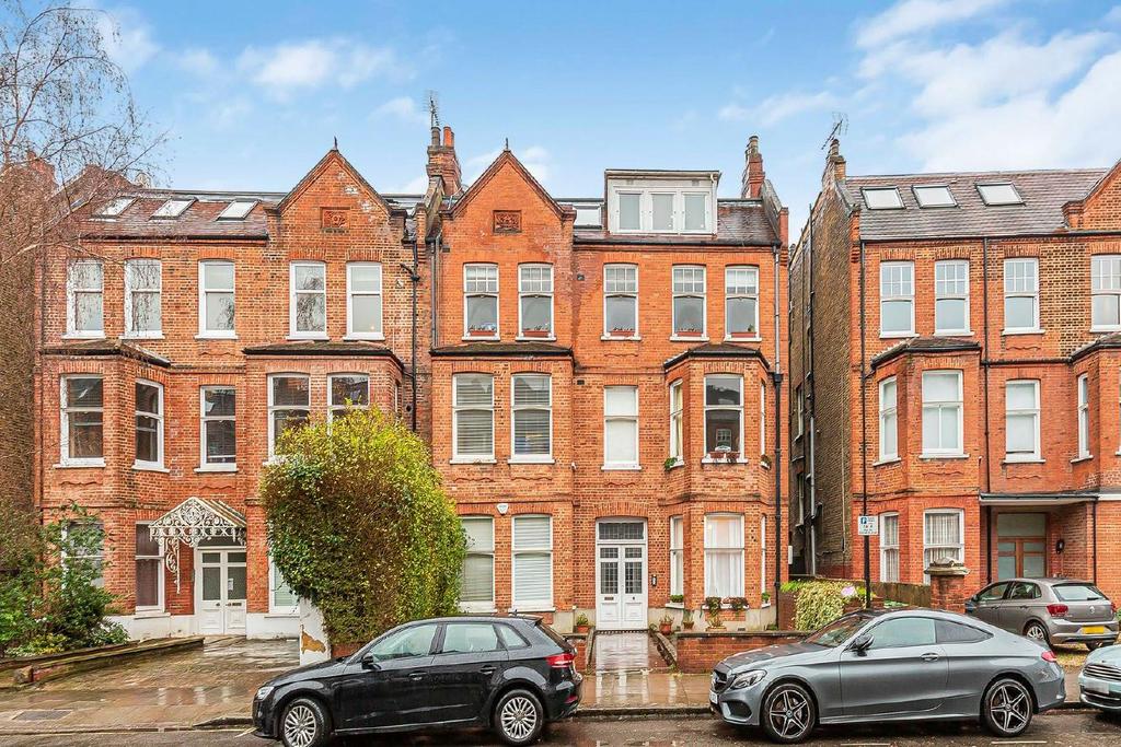 Greencroft Gardens, South Hampstead 3 bed flat - £1,250,000