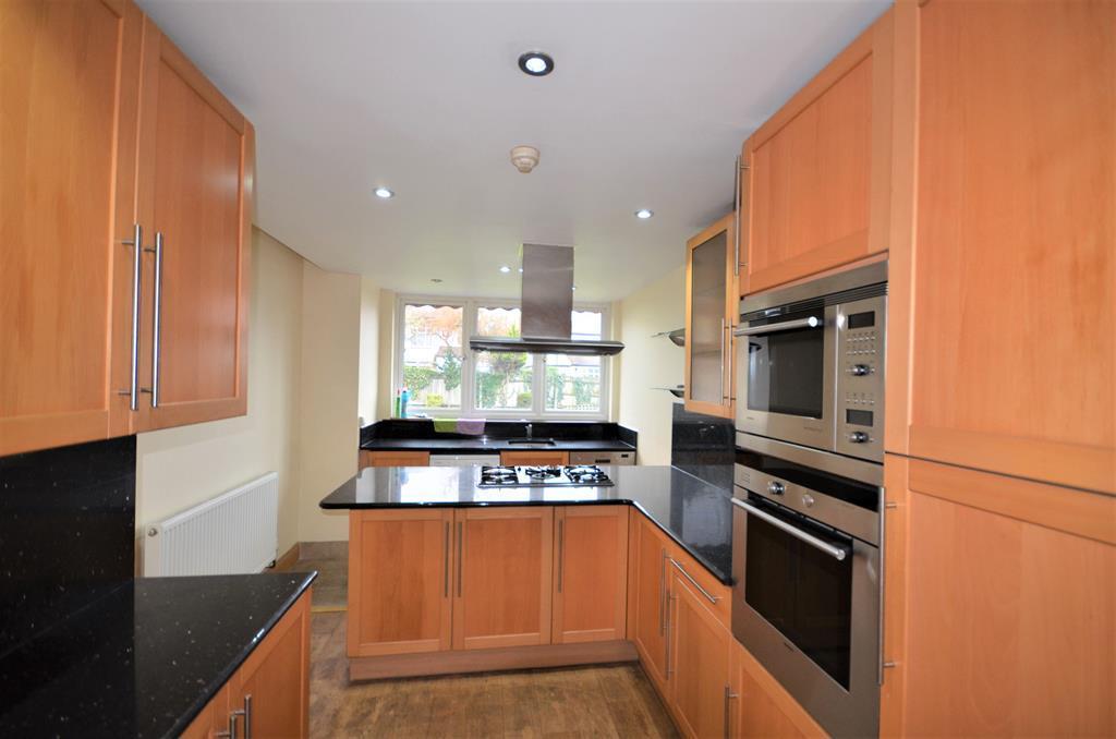 Wembley Hill Road, Wembley, Middlesex, HA9 8EL 1 bed flat - £1,900 pcm ...