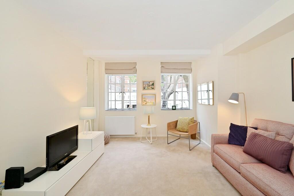 Whiteheads Grove, Chelsea, SW3 Studio to rent - £2,167 pcm (£500 pw)