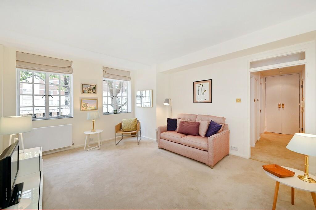 Whiteheads Grove, Chelsea, SW3 Studio to rent - £2,167 pcm (£500 pw)