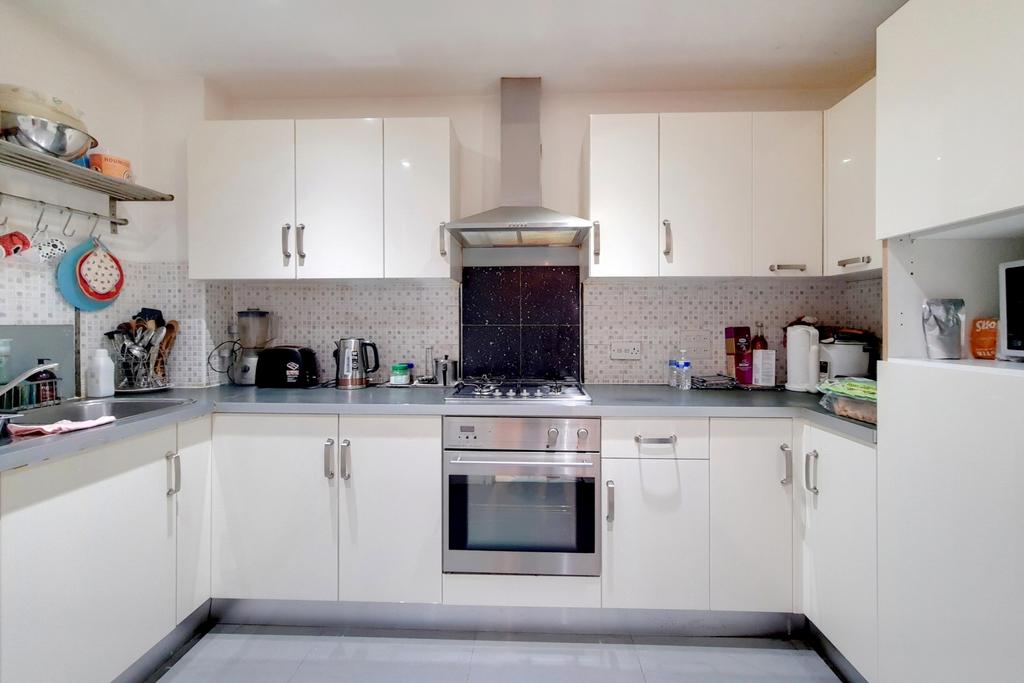 Northpoint Square, Camden Road... 3 bed flat - £875,000