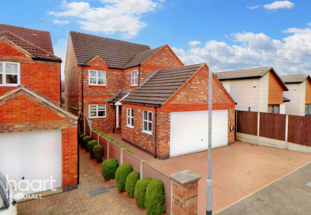 Meadow Croft Gardens, Nottingham 4 bed detached house for sale - £375,000