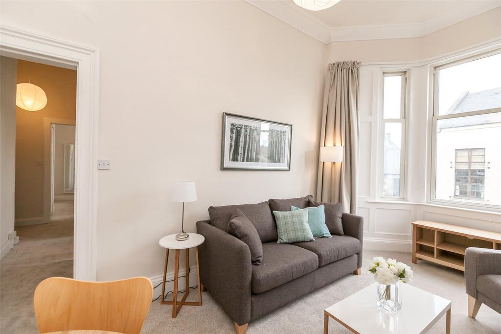 Rodney Street, Edinburgh, EH7 1 bed flat - £1,005 pcm (£232 pw)