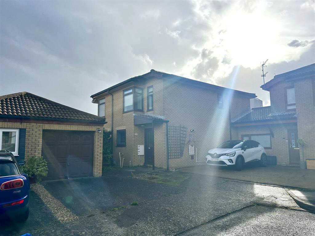 Heol-Y-Gaer, Barry 2 bed semi-detached house for sale - £295,000