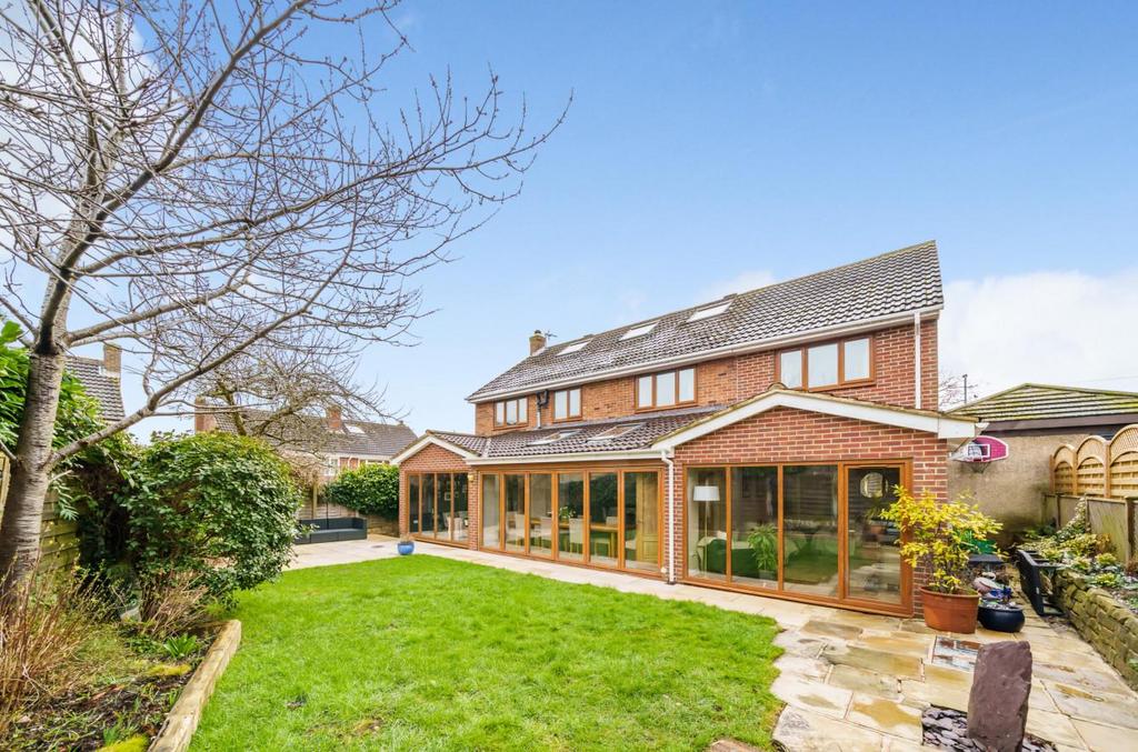 Scotland Way, Horsforth, Leeds 6 bed detached house - £775,000