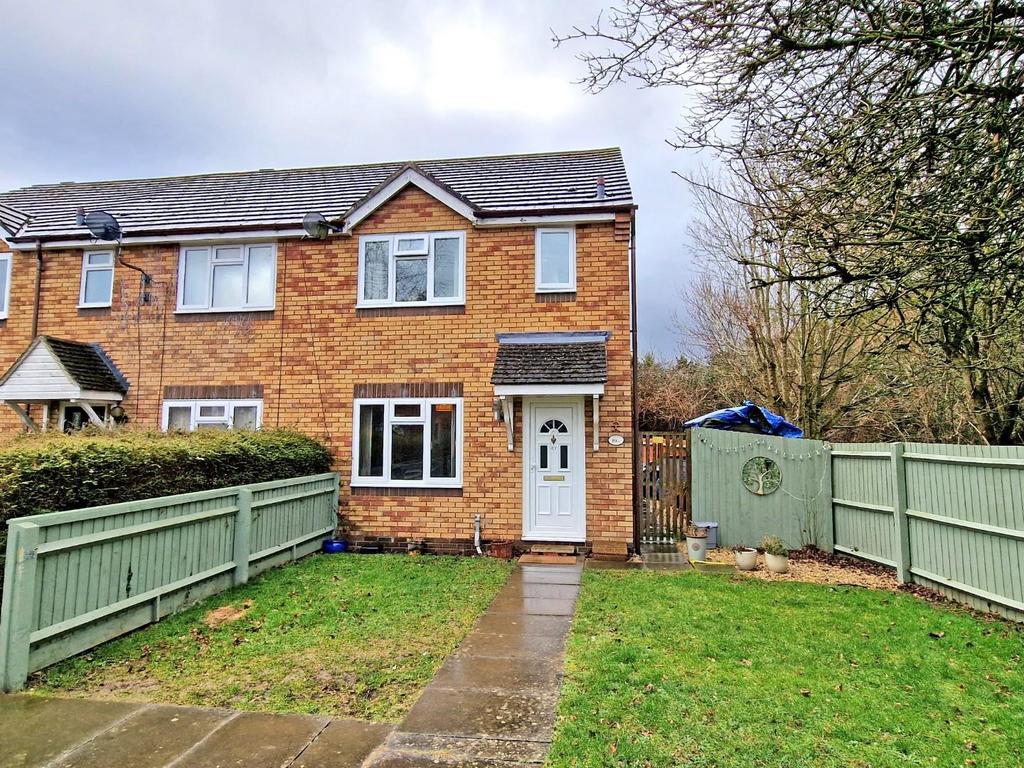 Lancaster Close, Bicester 3 bed terraced house - £339,000